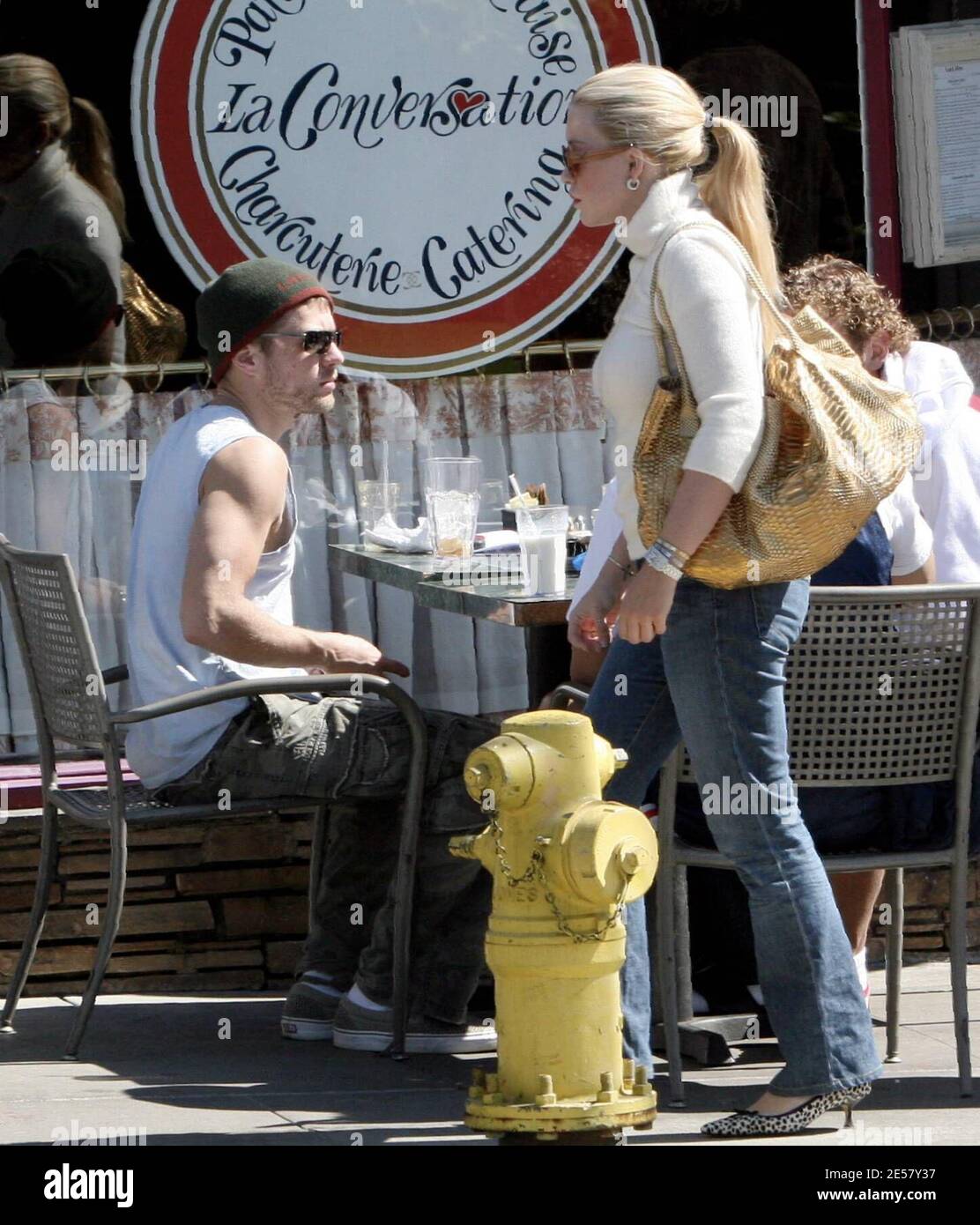 Ryan Phillippe and some pals have lunch at La Conversation, West ...