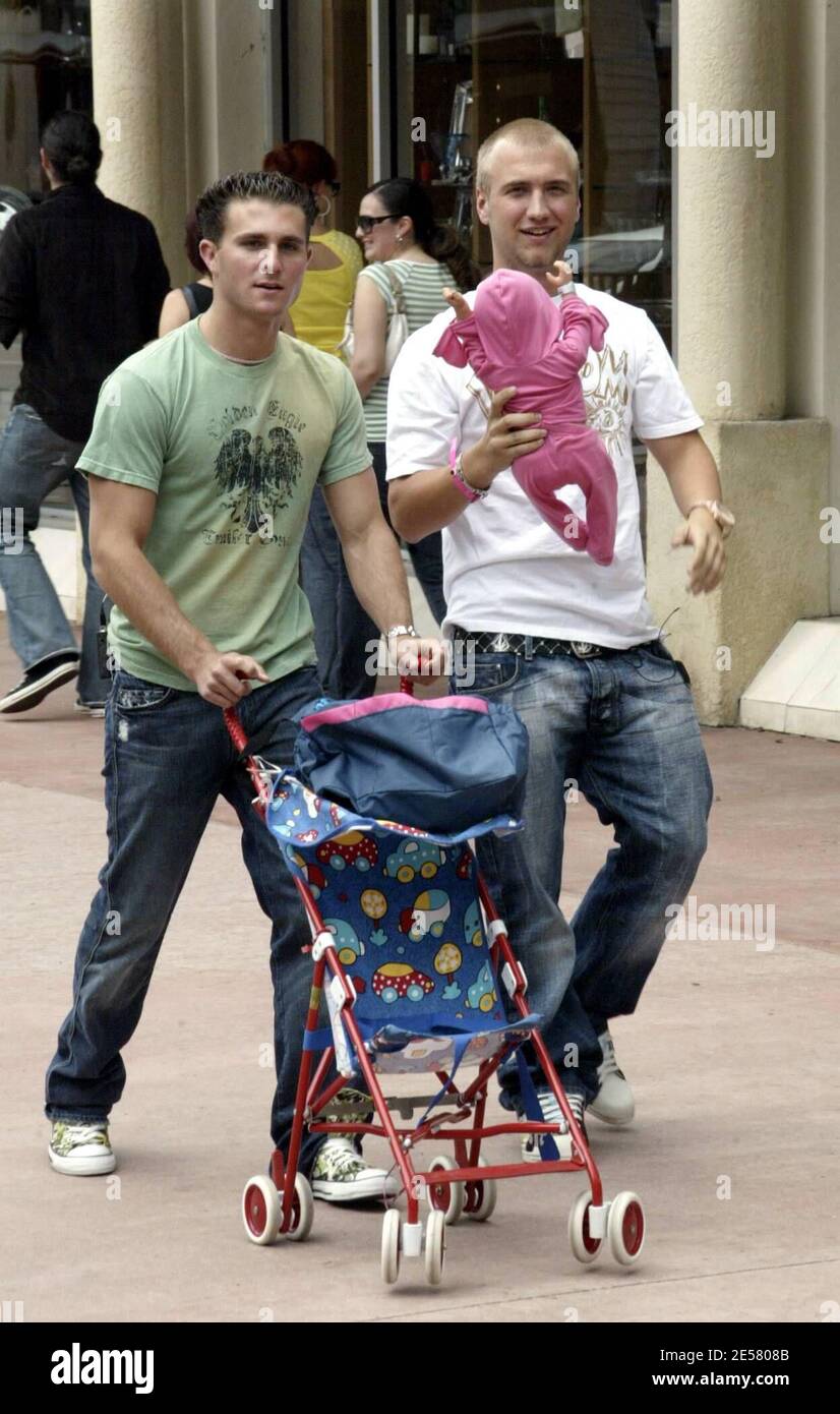 Exclusive!! Brooke and Nick Hogan film a segment of Hogan Knows Best on ...