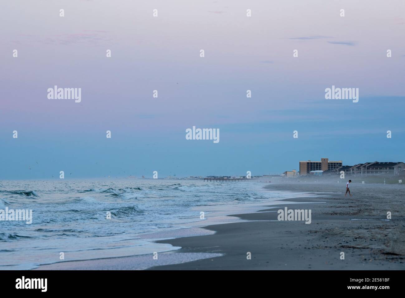 Pre dawn colors hi-res stock photography and images - Alamy
