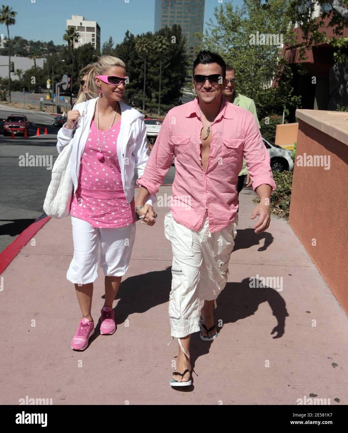 Jordan and Peter Andre spend a fun filled day at Universal Studios in ...