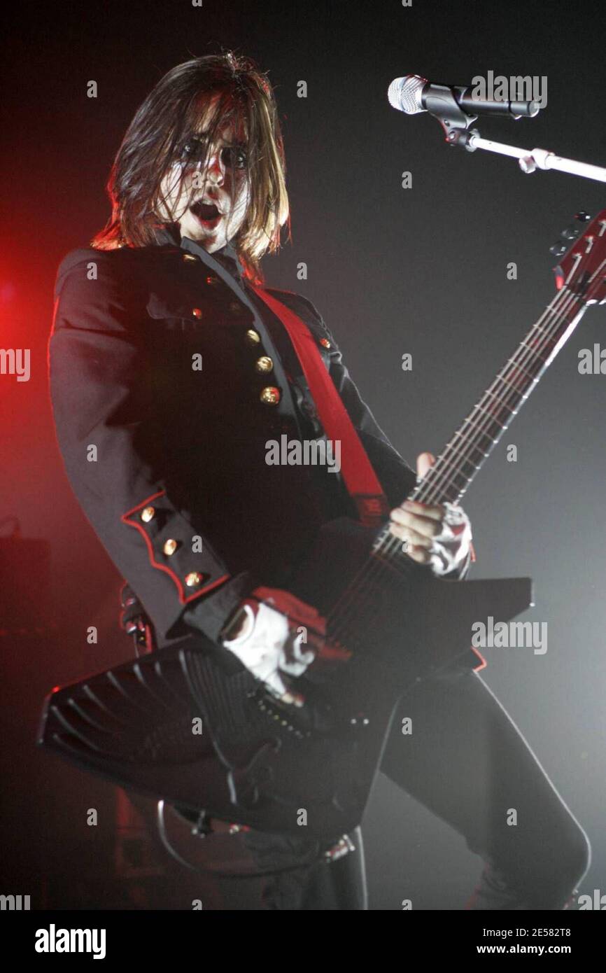 Lead singer of 30 seconds to Mars Jared Leto performing at the Astoria ...