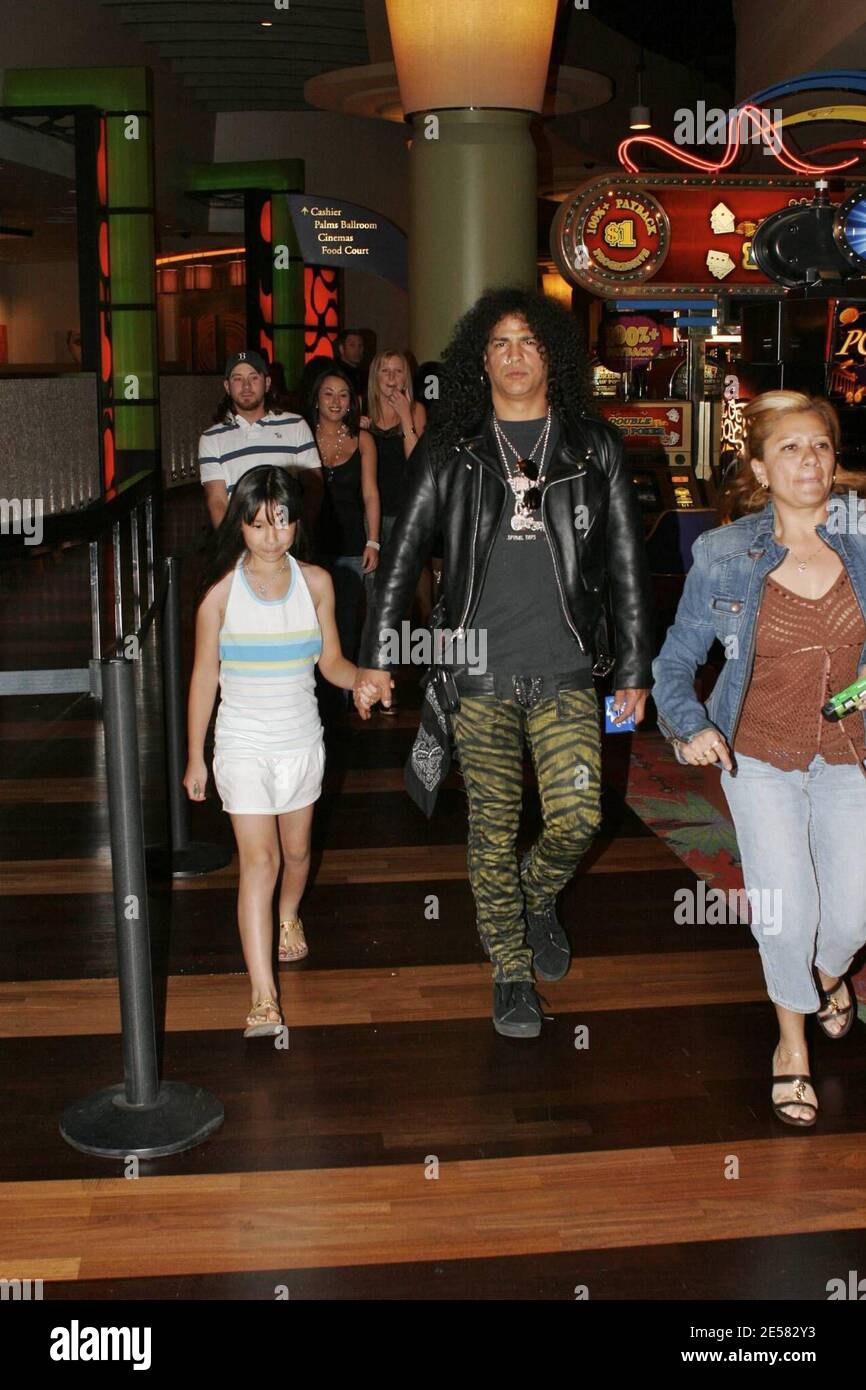 Exclusive!! Slash with daughter walking through The Palms casino after ...