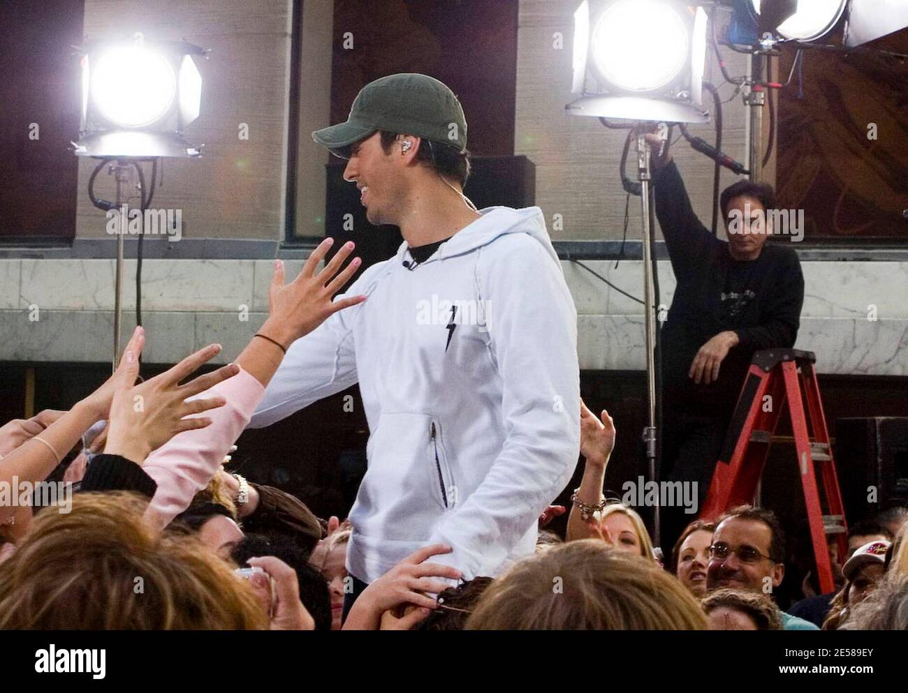 Latin heartthrob singer Enrique Iglesias performs on the Today Show in ...