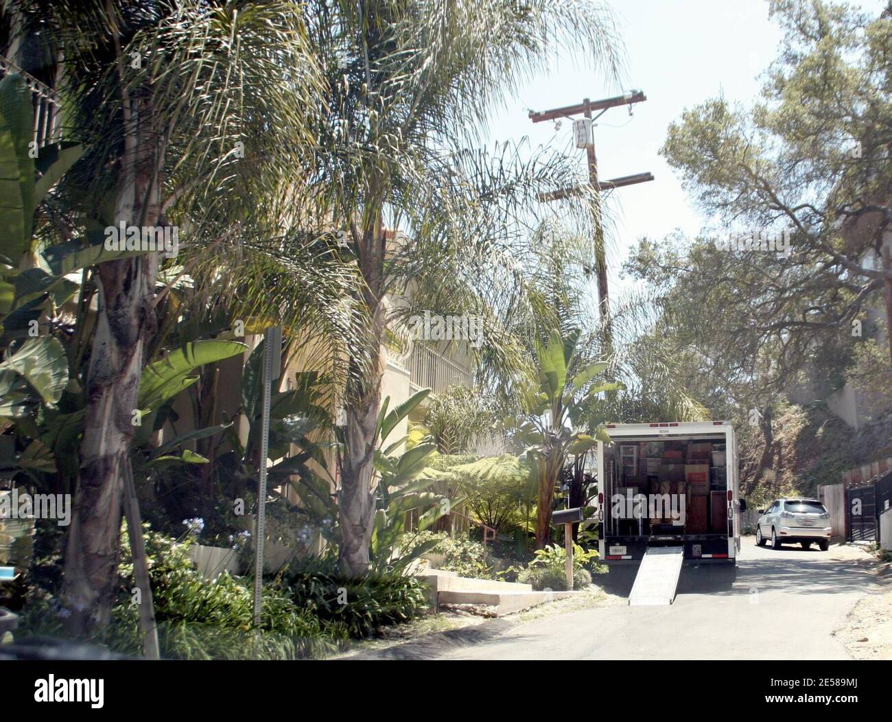 Exclusive!!Larry Birkhead starts with a clean slate for himself and ...