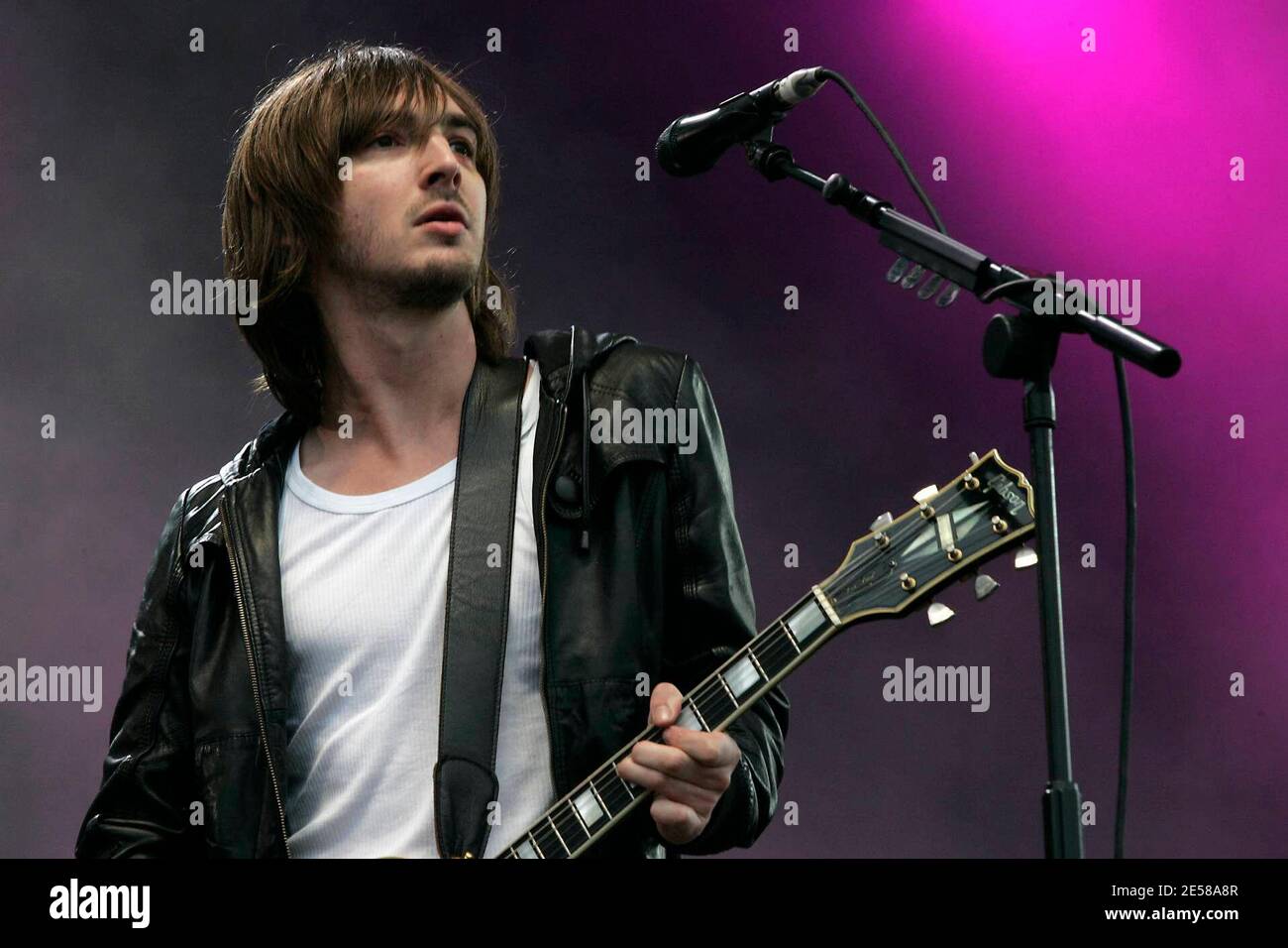 Australian band jet hi-res stock photography and images - Alamy
