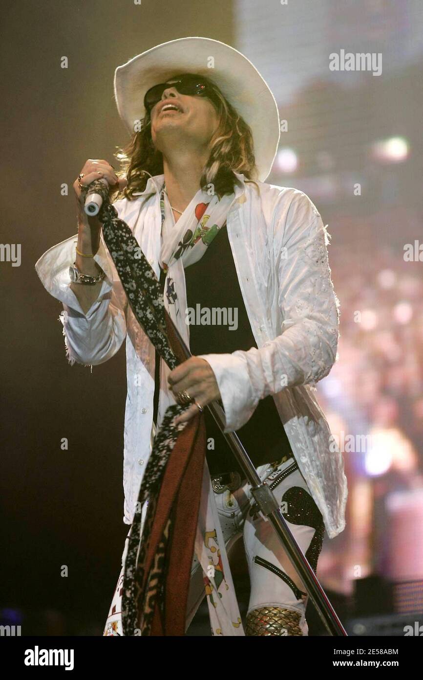 Steve perry concert hi-res stock photography and images - Alamy