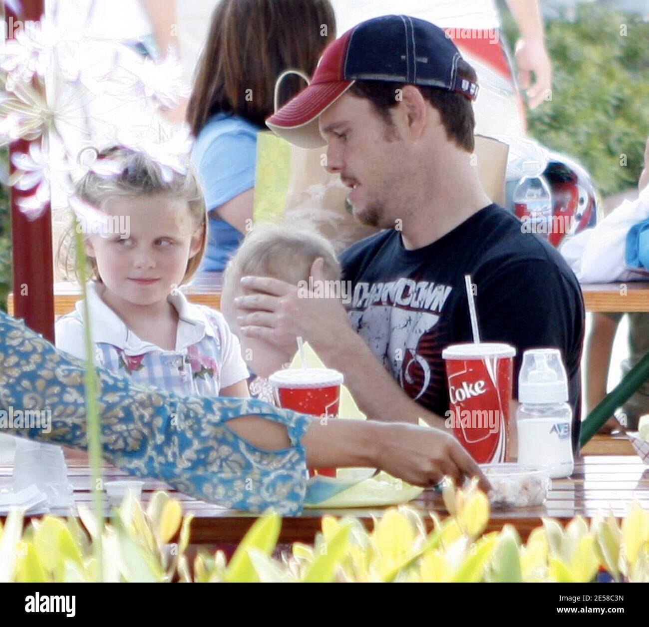 Entourage's Johnny Drama (Kevin Dillon) takes the family out to lunch ...
