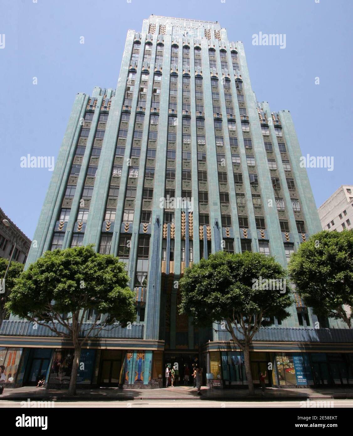 Eastern columbia building penthouse hi-res stock photography and images ...