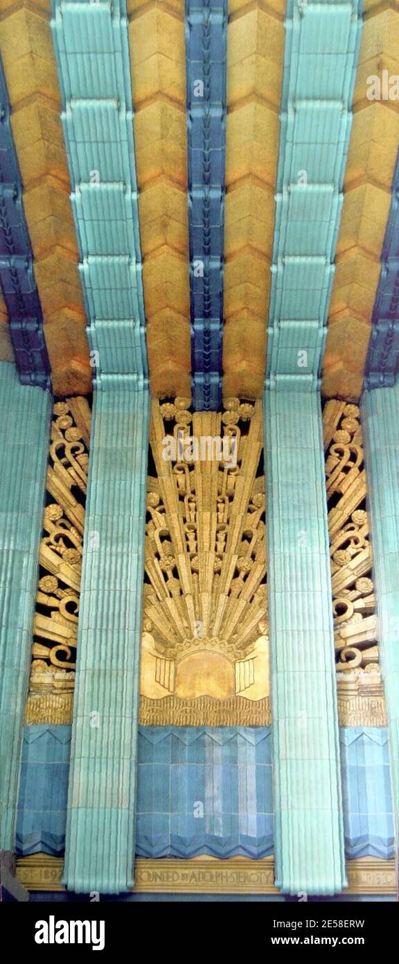 Eastern columbia building penthouse hi-res stock photography and images ...