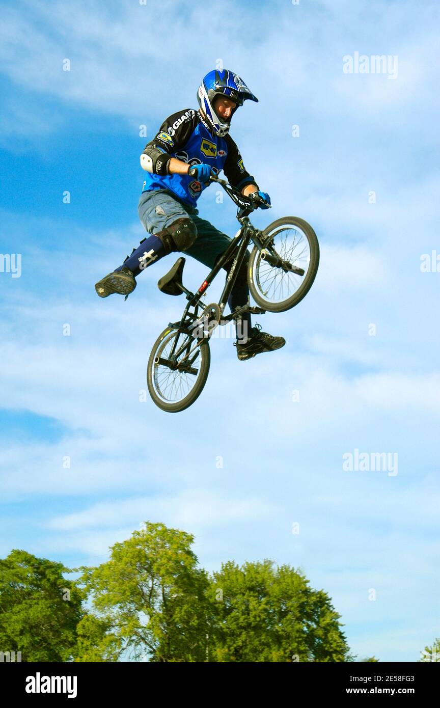 Dangerouseffortdetermineddeterminationsafetyactionspeeduniformcompeting ...