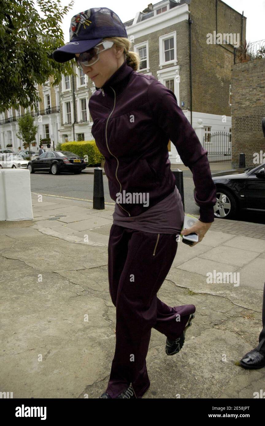 Madonna at her regular gym session. London, UK. 9/7/07. [[map]] Stock ...