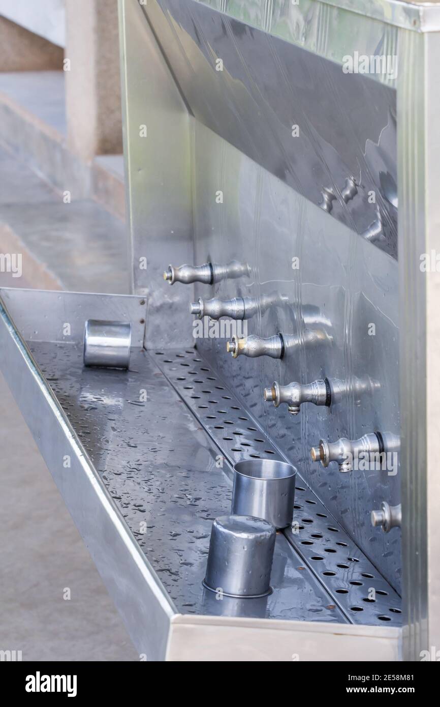 public drinking fountain machine Stock Photo - Alamy