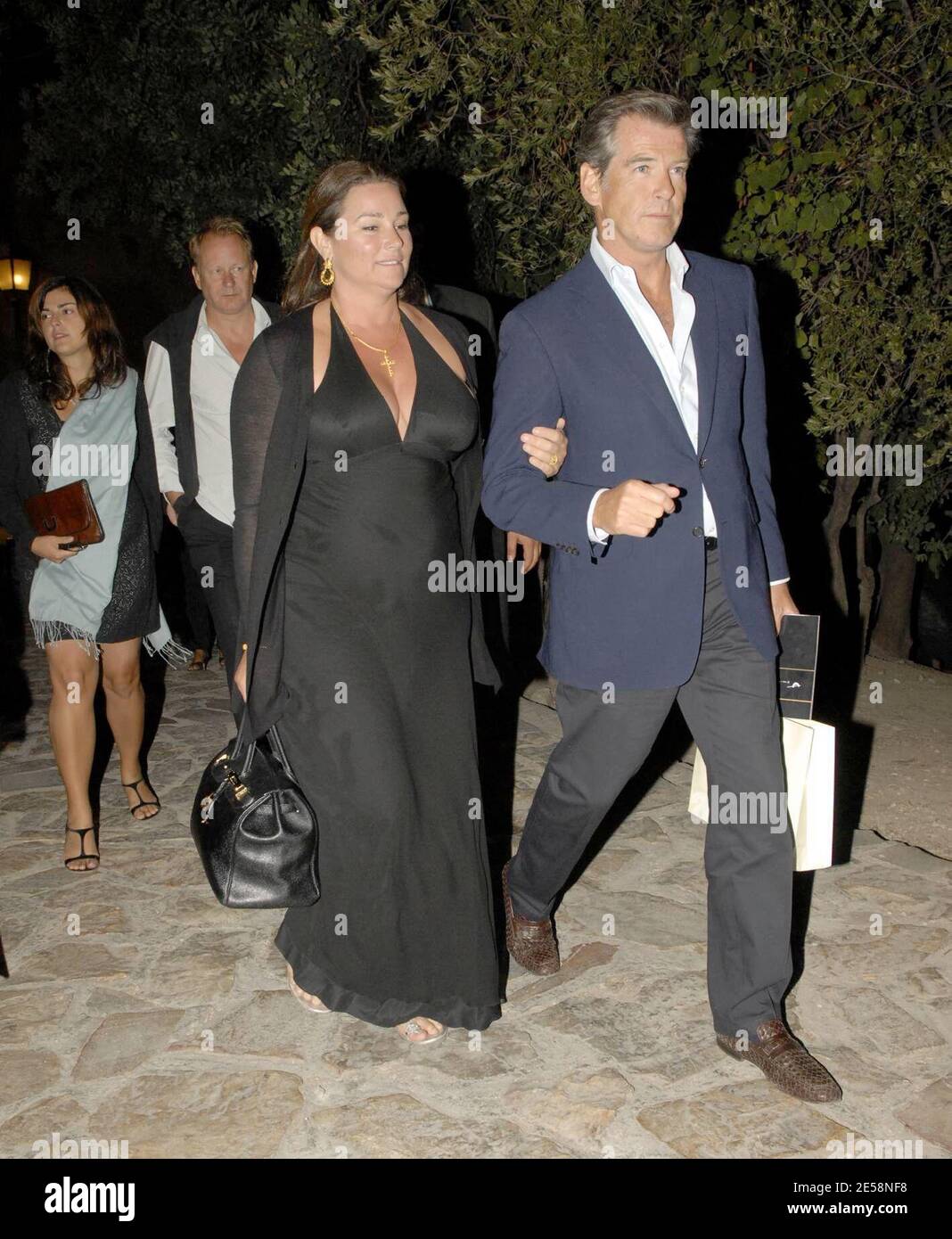 Pierce brosnan and his wife hi-res stock photography and images - Alamy