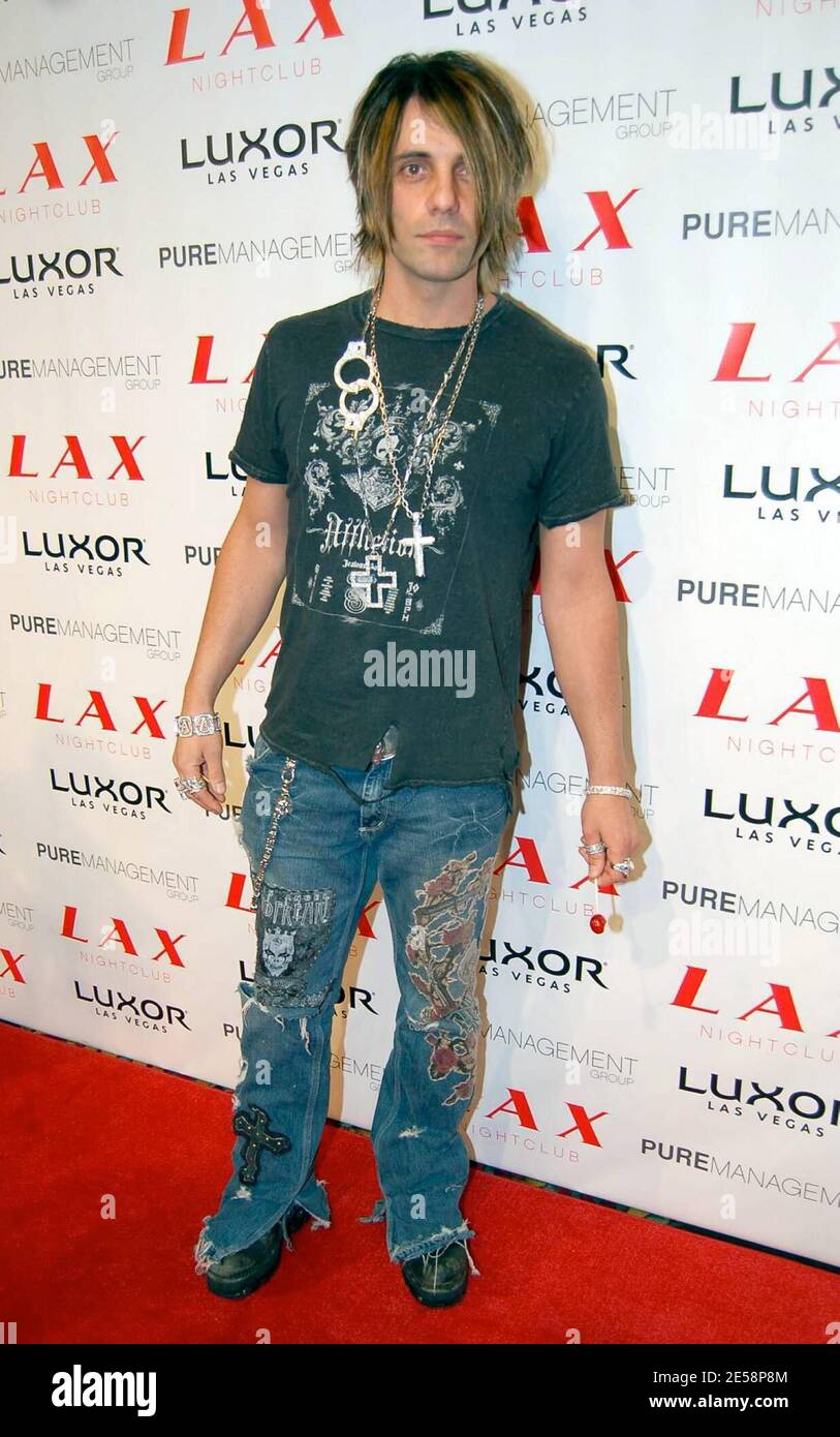 Criss angel hi-res stock photography and images - Alamy