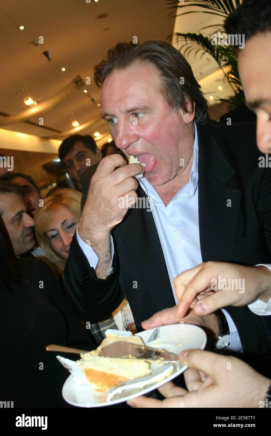 Gerard depardieu wine hi-res stock photography and images - Alamy