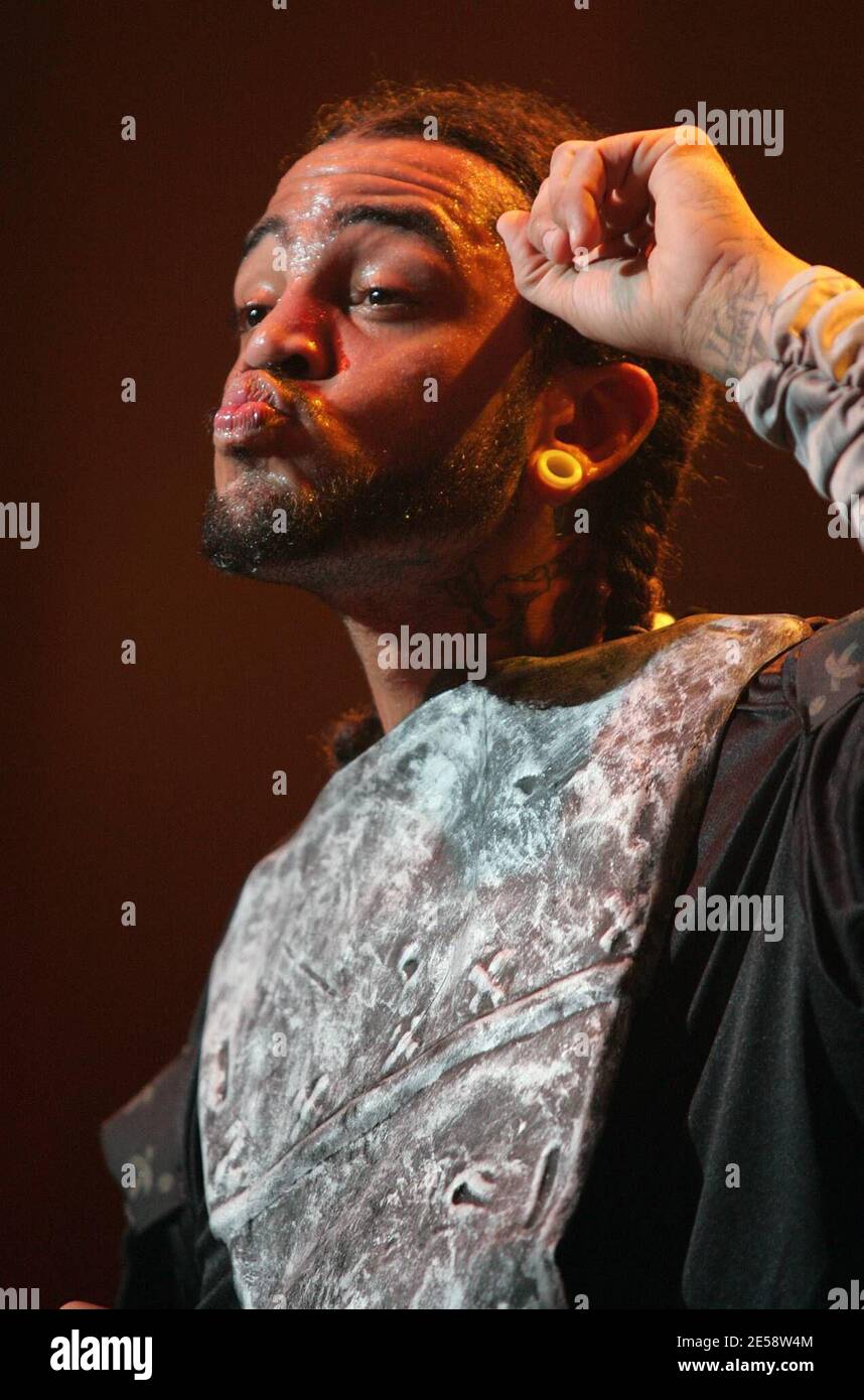 Travis mccoy of gym class heroes hi-res stock photography and images ...