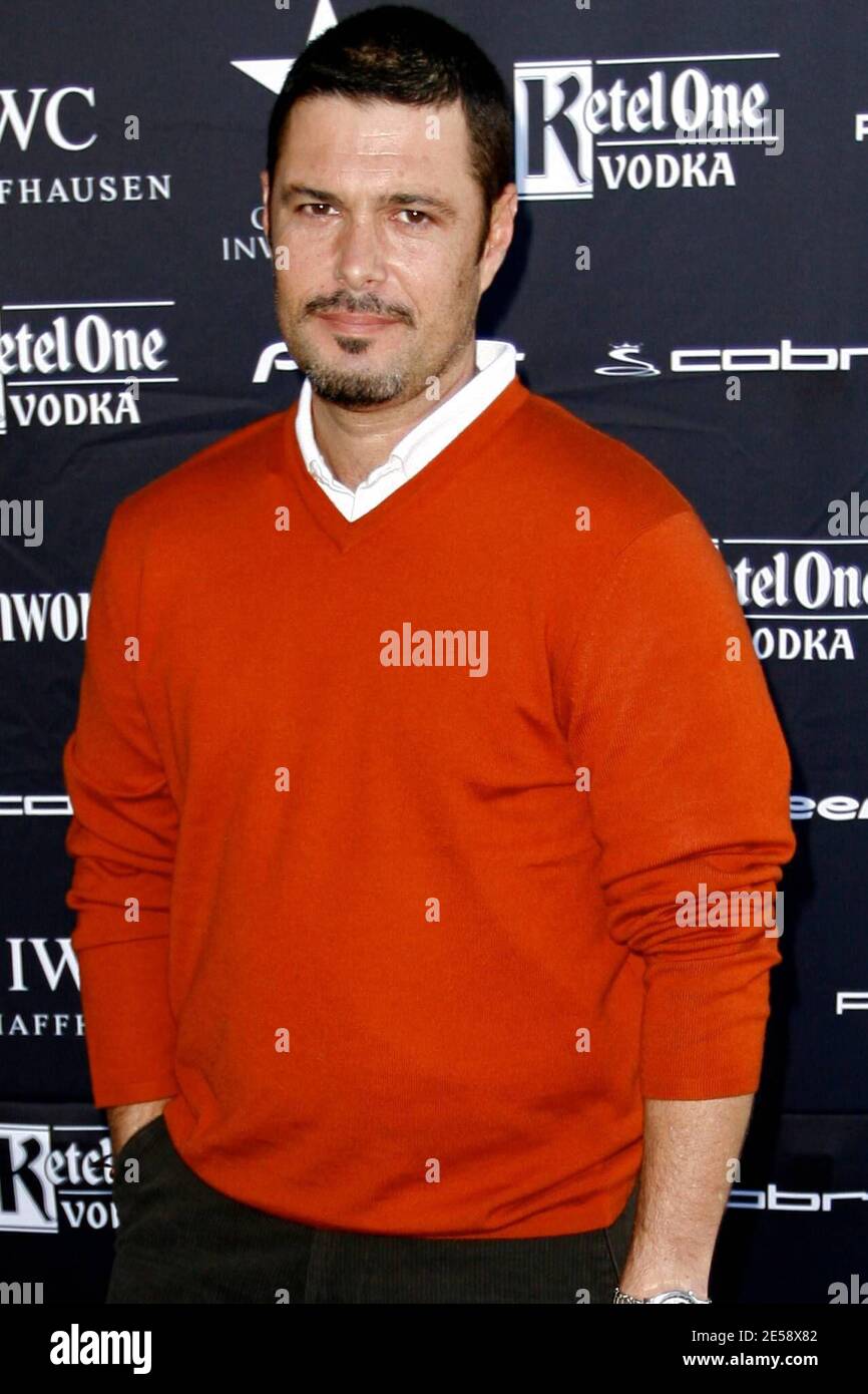 Carlos Bernard prepares to tee off in the Golf Digest Invitational to ...