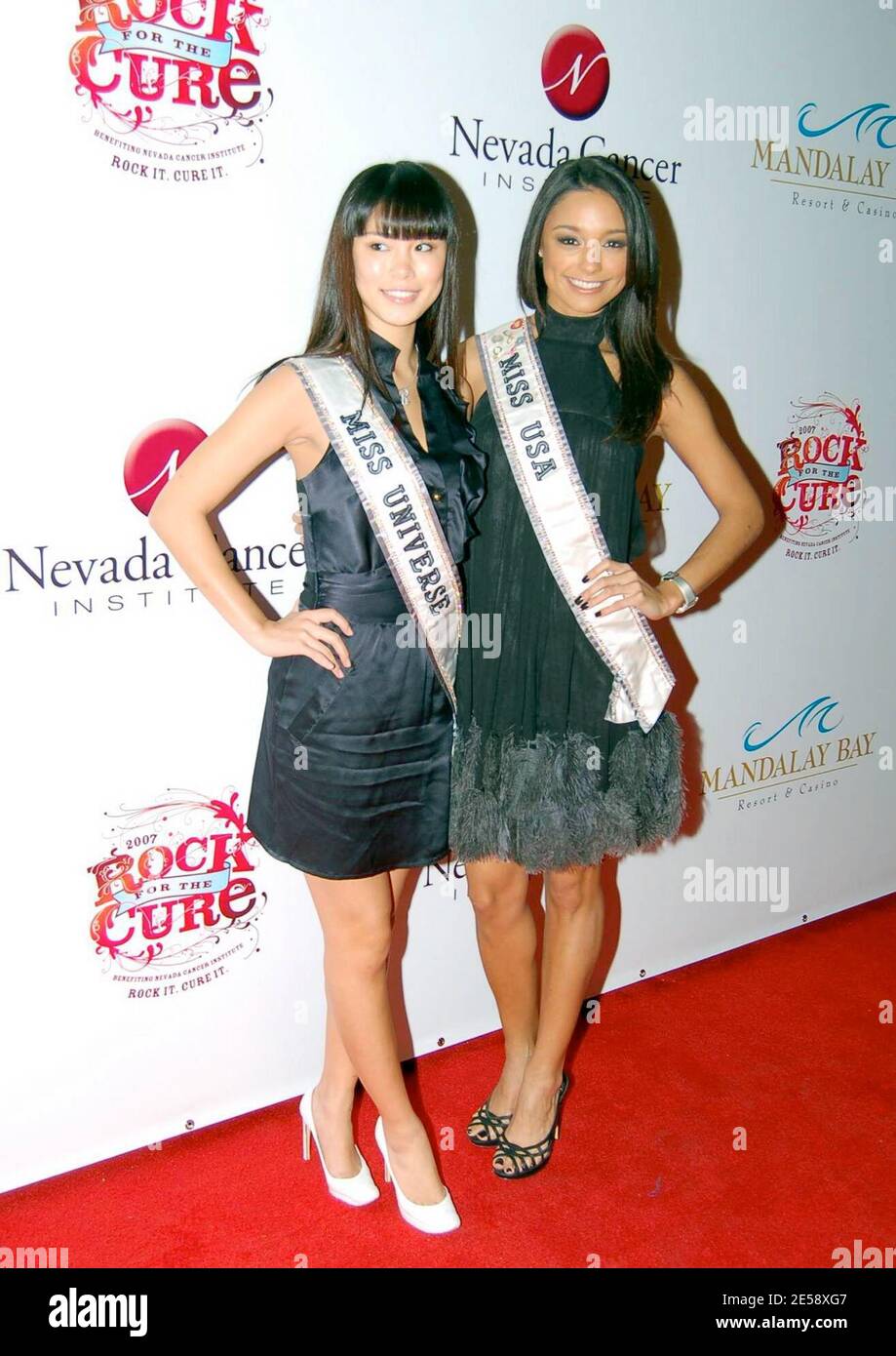 Criss Angel, Miss USA Rachel Smith, Miss Universe Riyo Mori and Larry ...