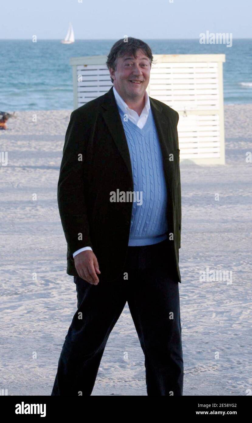 Exclusive!! UK comic, actor and writer Stephen Fry films an exerpt on ...