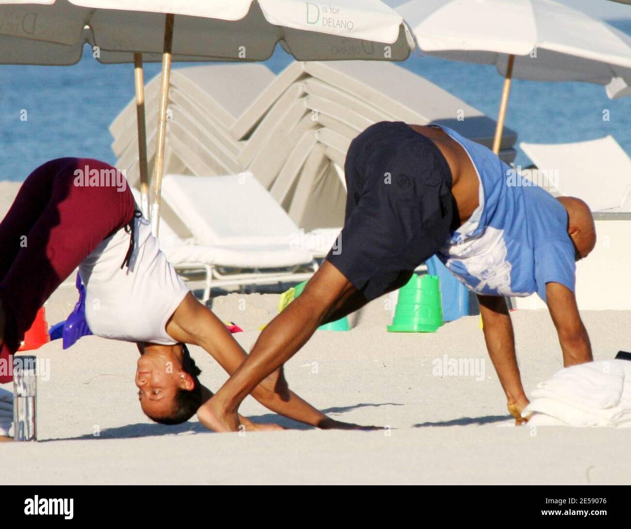 Hip Hop Mogul Russell Simmons does yoga class on Miami Beach with his ...
