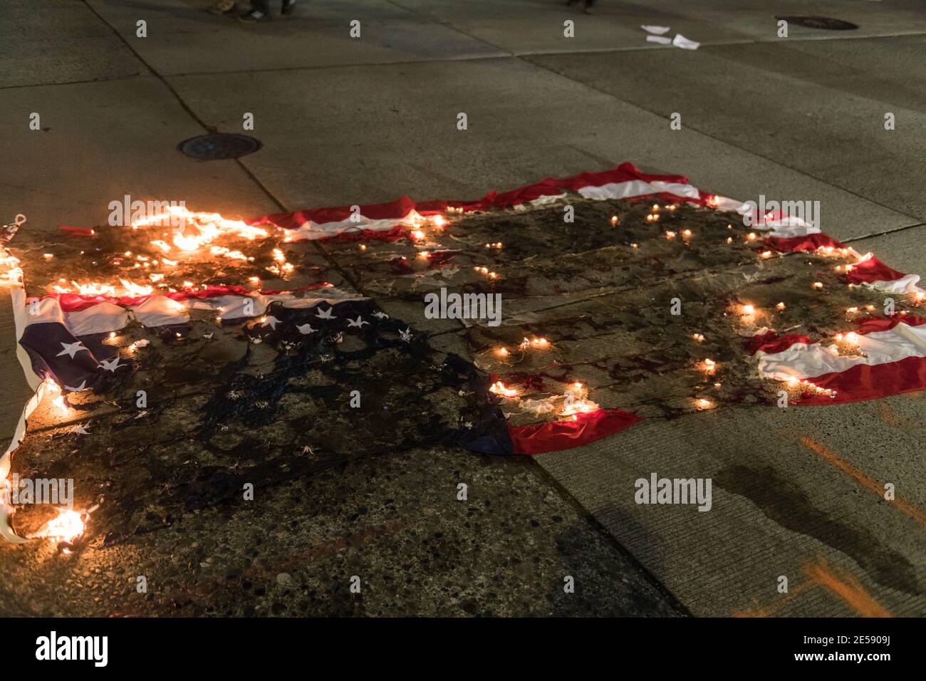 Seattle, USA. 20 Jan, 2021. Early in the evening the abolish Ice ...