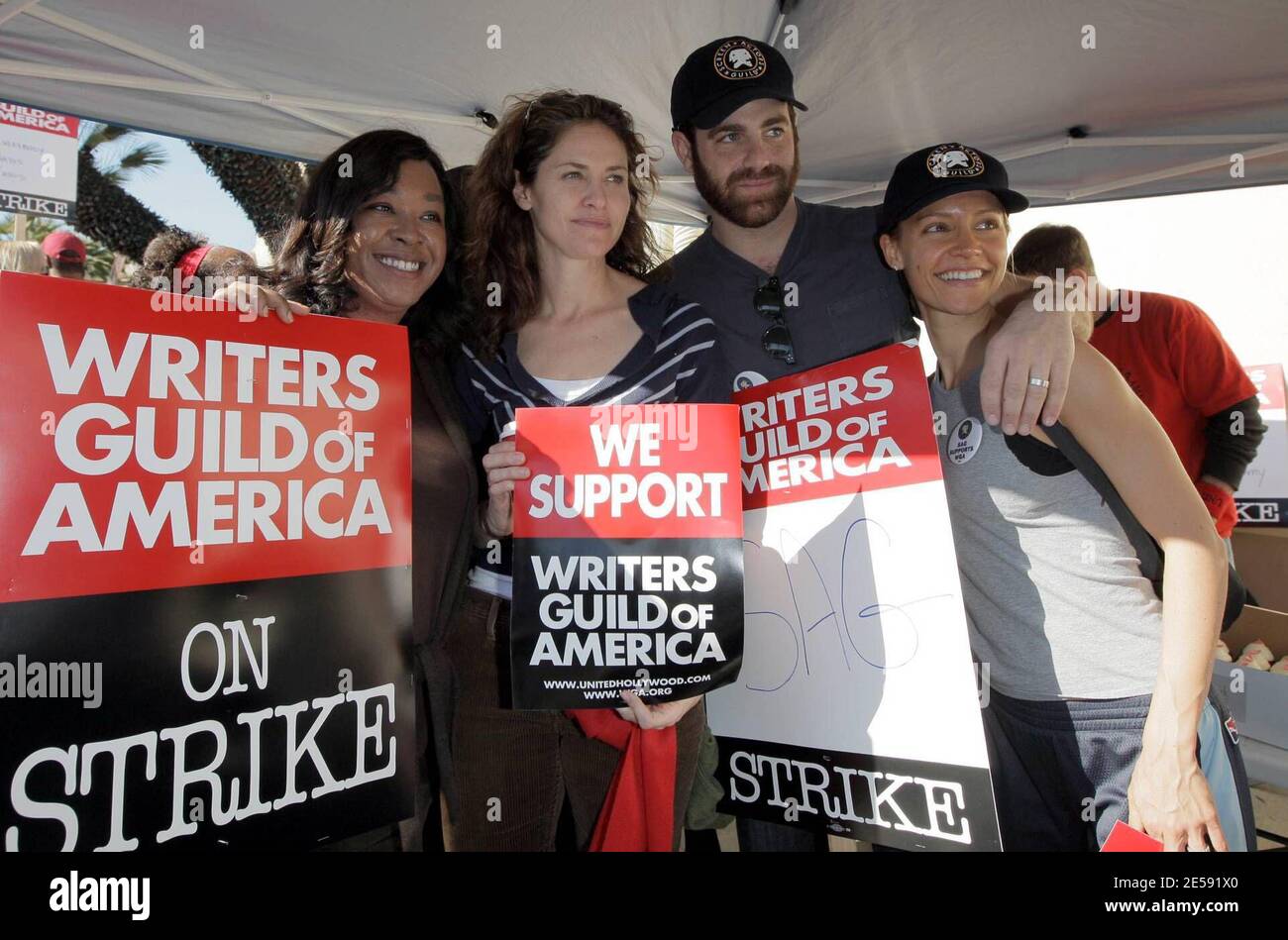 "Private Practice" stars Paul Adelstein, Amy Brenneman, KaDee ...