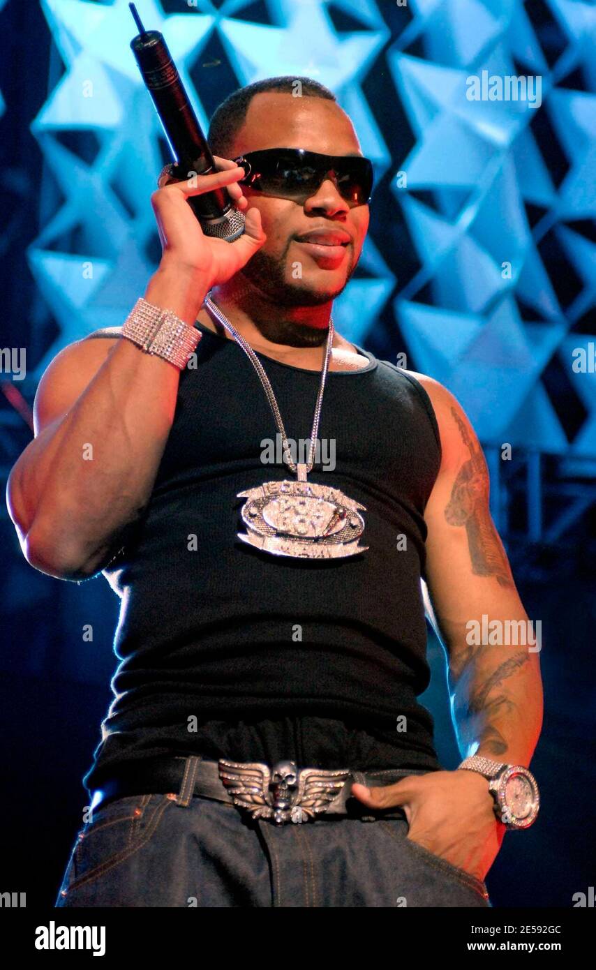 Flo Rida performs live as part of the Y100 Jingle Ball at Bank Atlantic ...