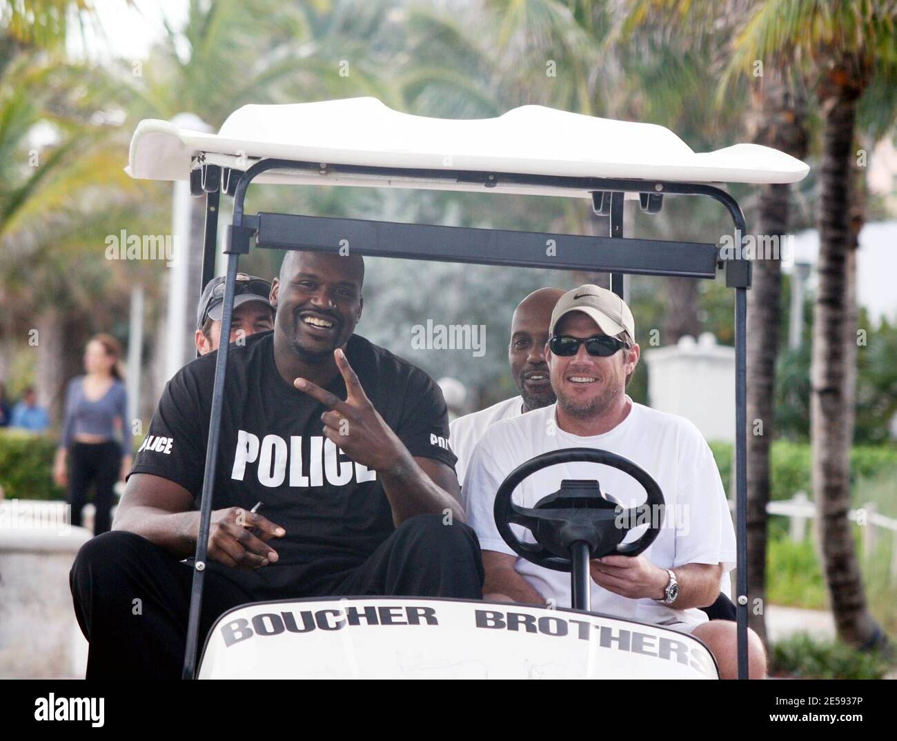 Shaquille o’neal shirt hi-res stock photography and images - Alamy