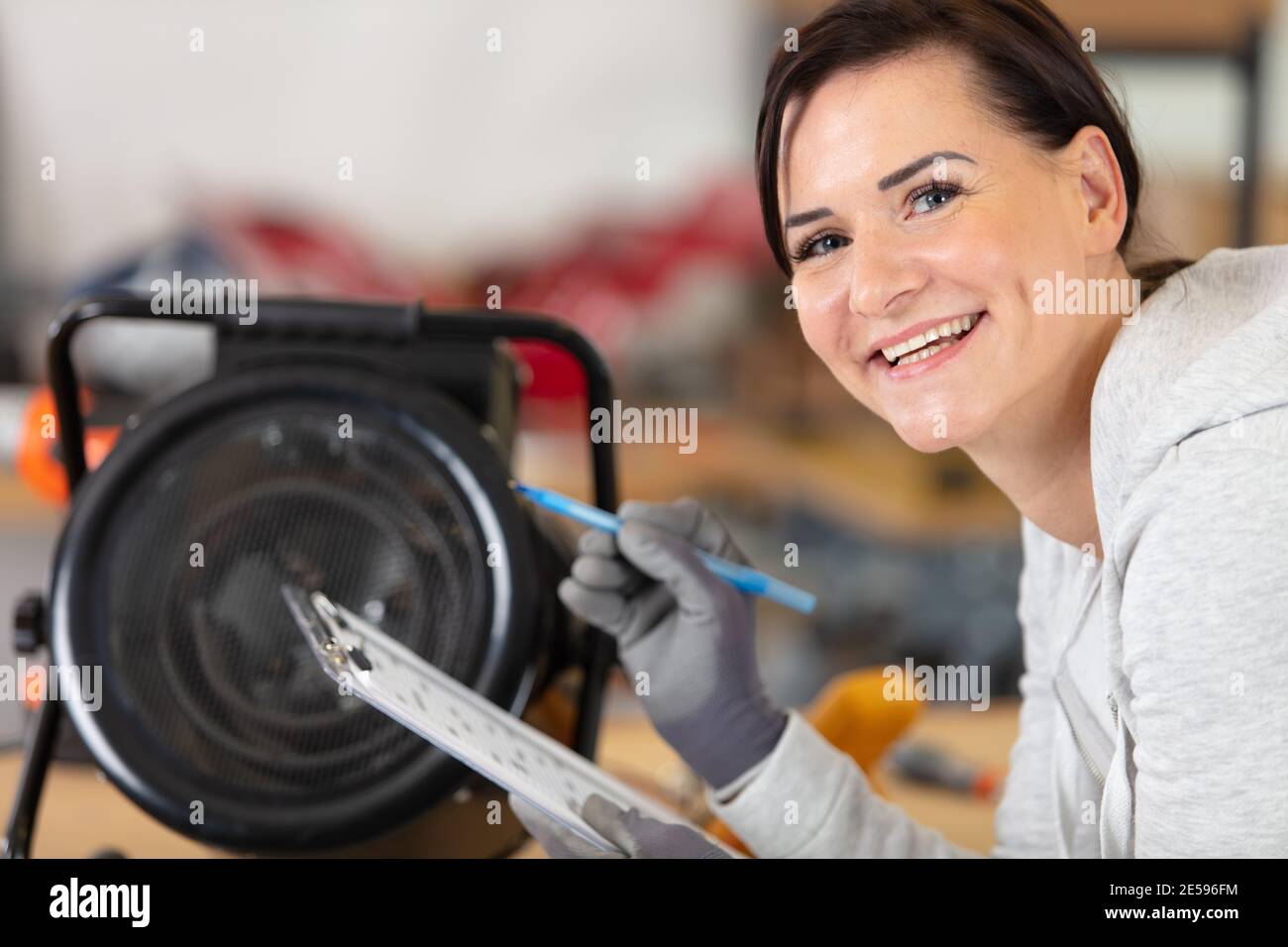 Process assembling hi-res stock photography and images - Alamy