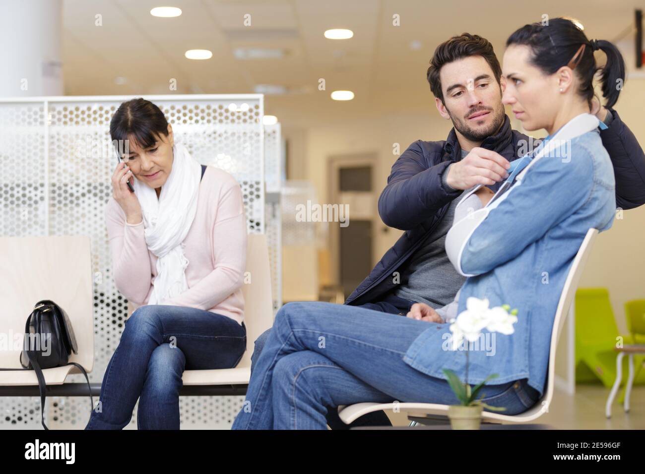 Hospital rest area hi-res stock photography and images - Alamy