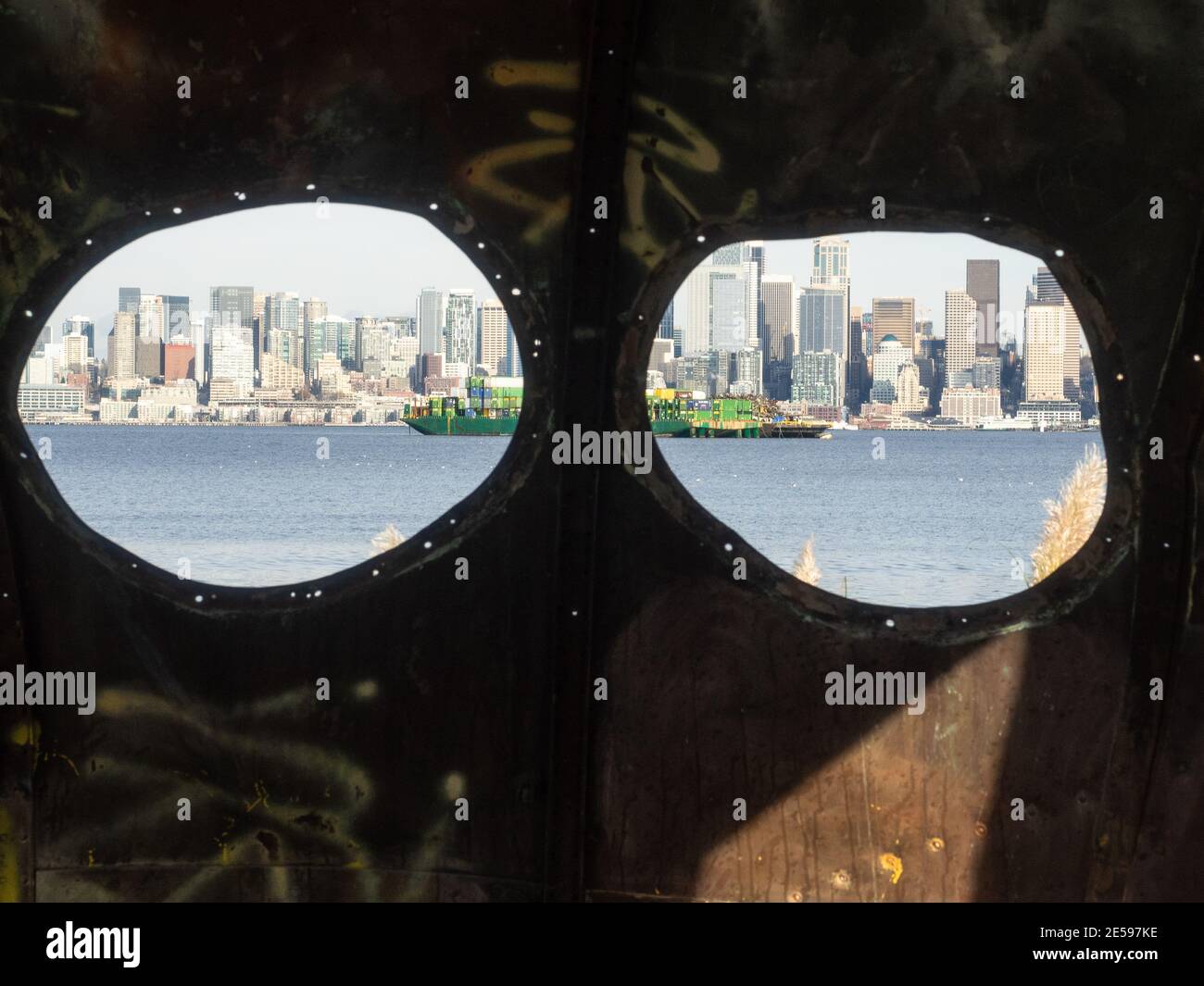 Marina beach park seattle hi-res stock photography and images - Alamy