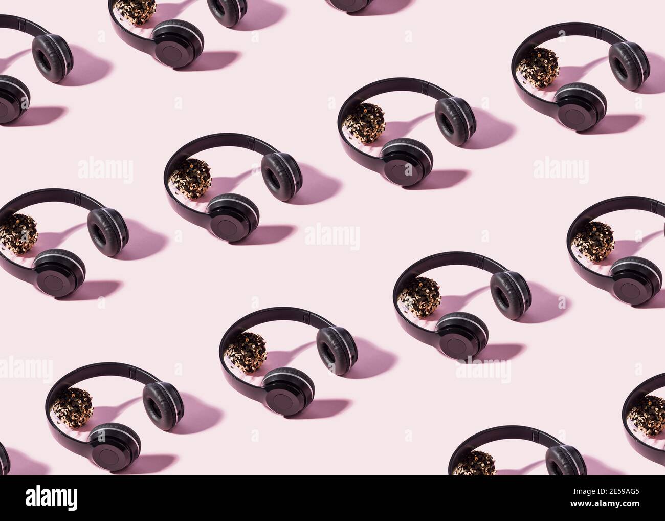 Earphones pattern hi-res stock photography and images - Alamy
