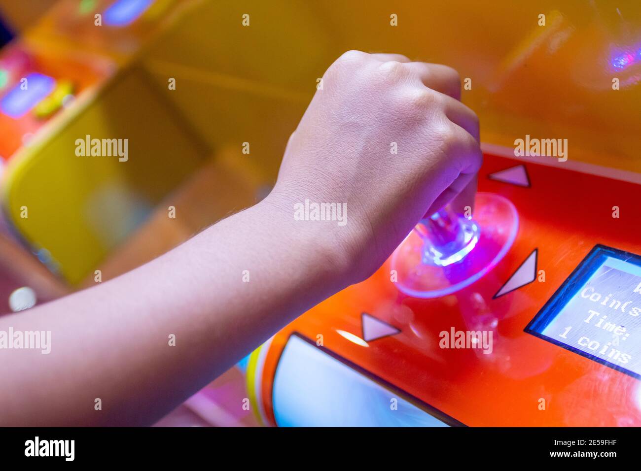 Vintage arcade hi-res stock photography and images - Alamy