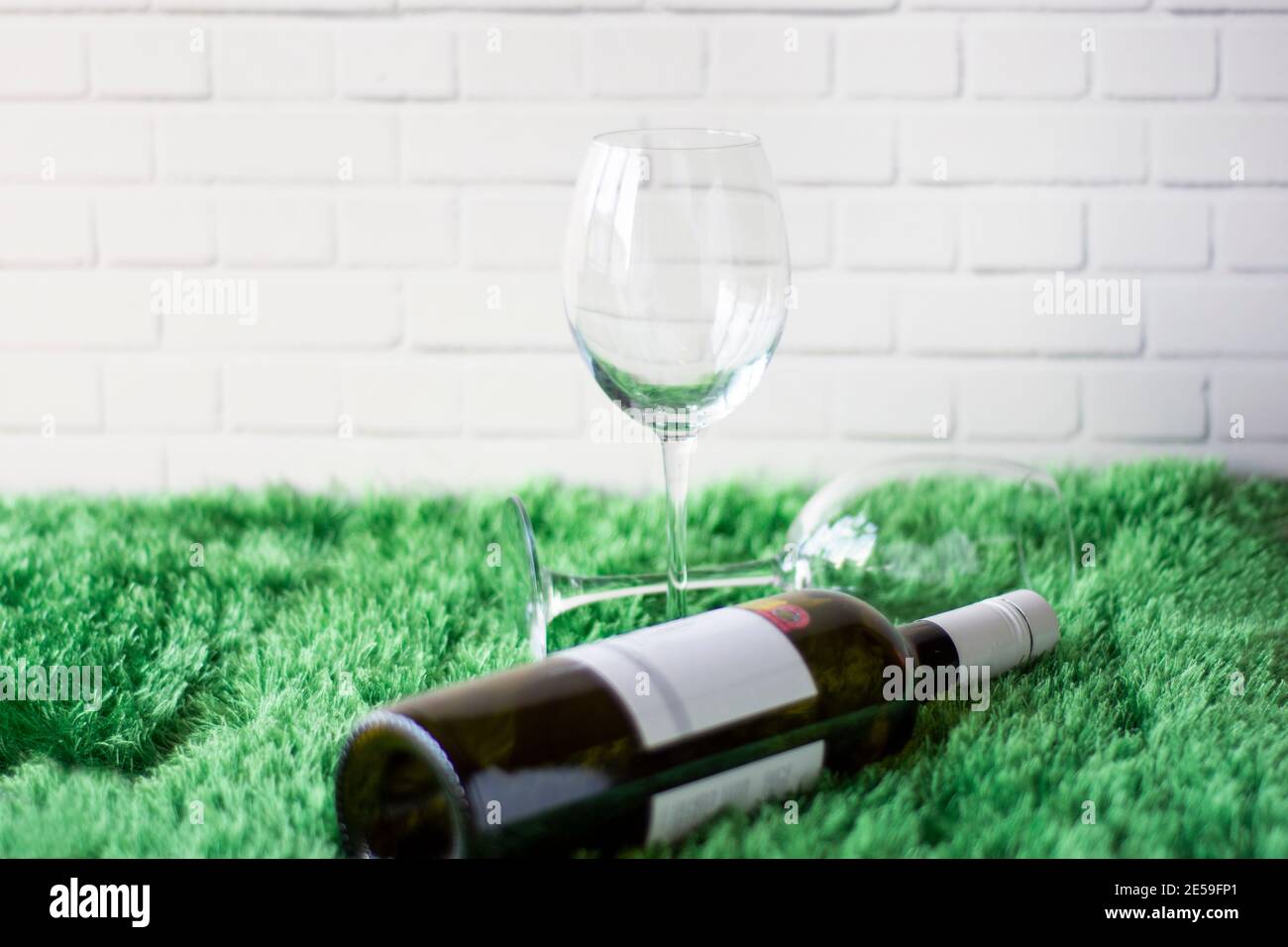 Red wine glass lying on hi-res stock photography and images - Alamy
