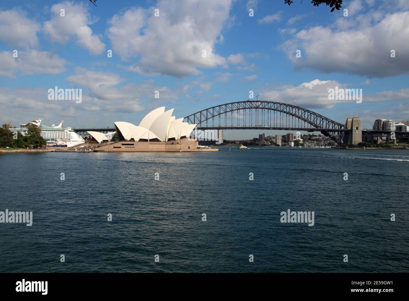 Sydney Harbor Bridge and Opera House, Australia Stock Photo - Alamy