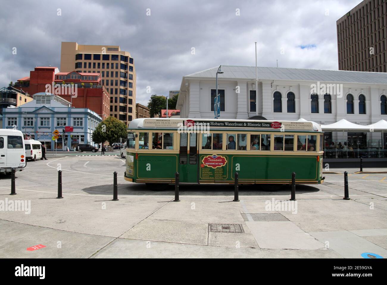 Hobart sightseeing bus hi-res stock photography and images - Alamy