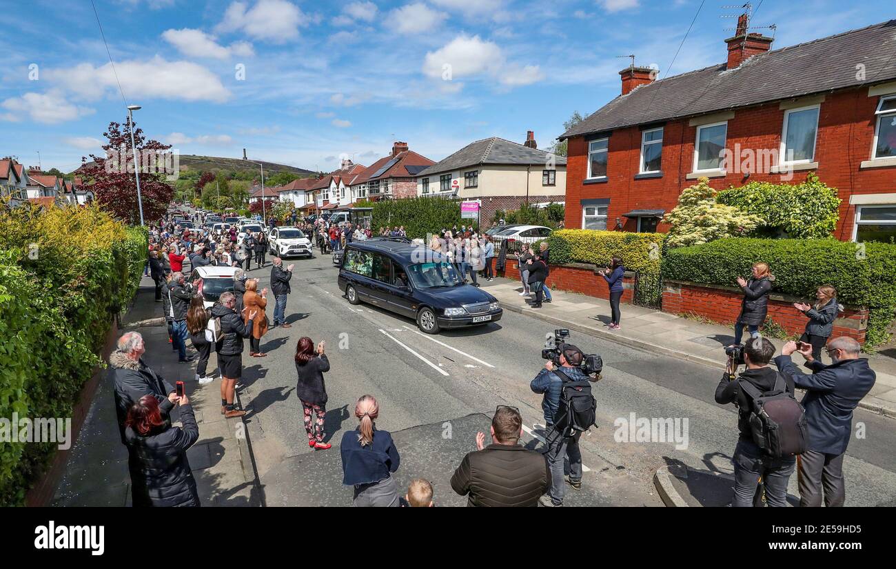 The carrying body dr al dubbaisi garden city medical centre hi-res ...