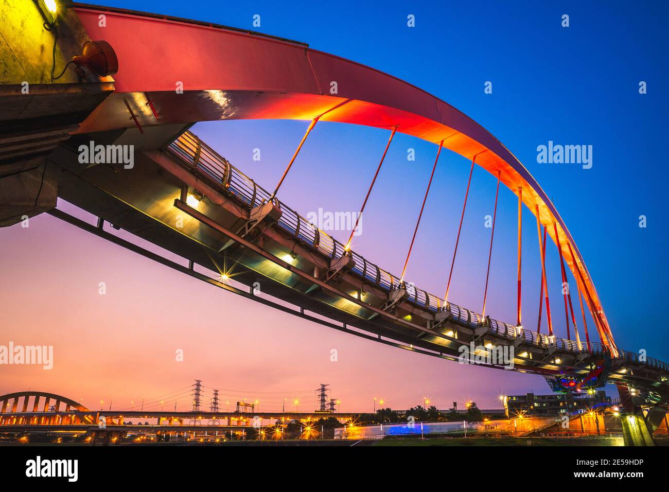Night view beautiful scene bridge hi-res stock photography and images ...