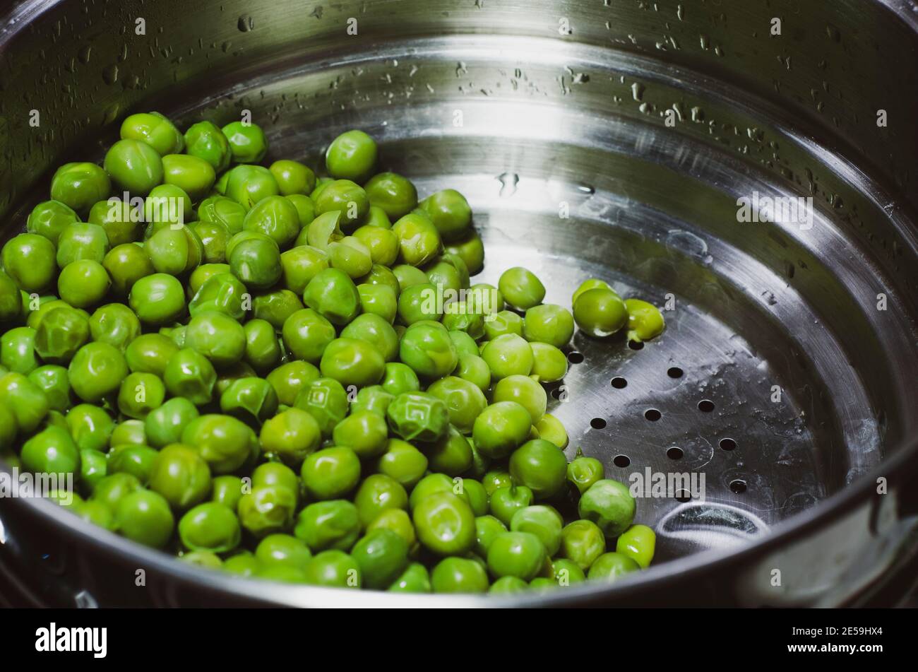 Steamed pea,healthy and delicious food Stock Photo - Alamy