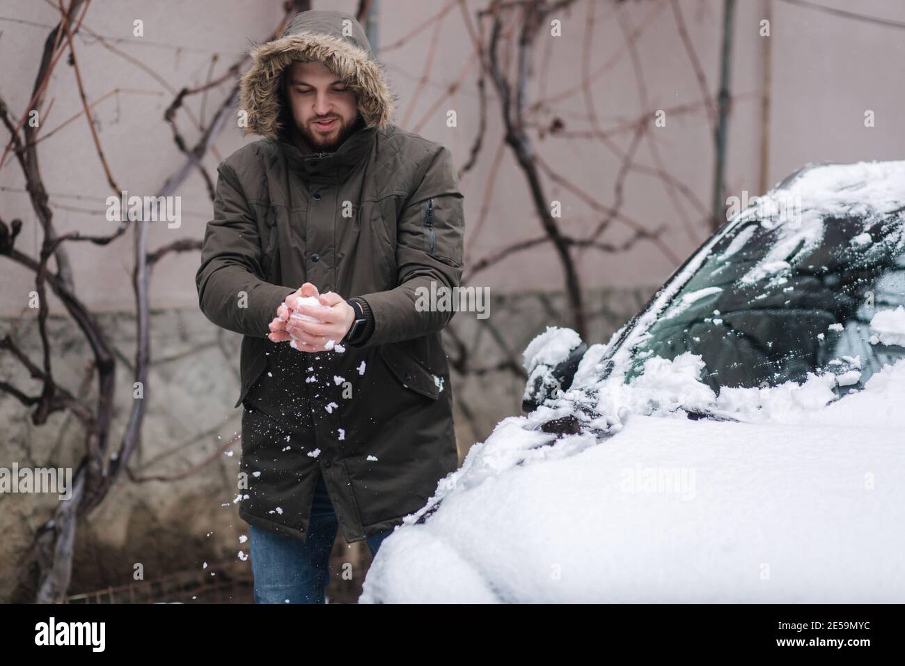 Man take fwom from car hi-res stock photography and images - Alamy