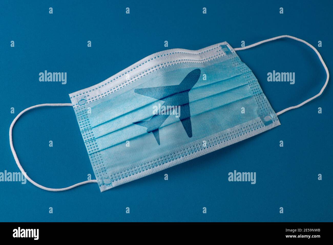 Breathing mask airplane hi-res stock photography and images - Alamy