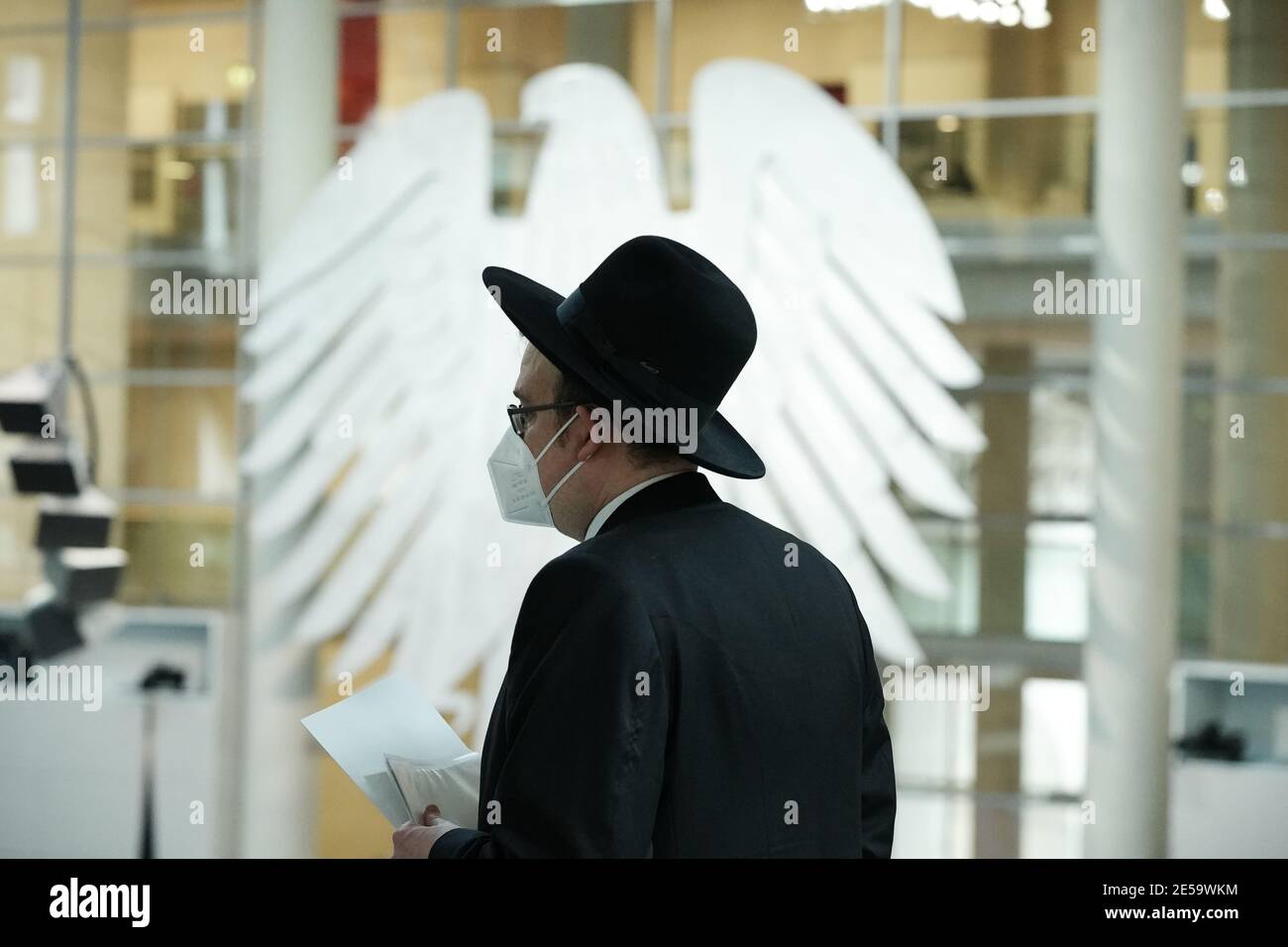 27 January 2021, Berlin: Rabbi Elias Dray comes to the German Bundestag ...