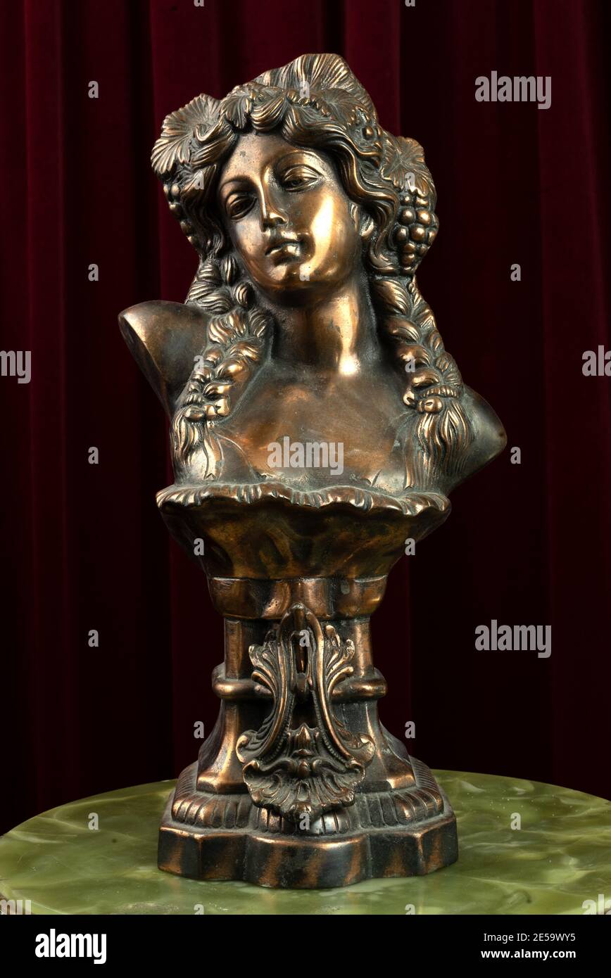 Figurines domestic hi-res stock photography and images - Alamy