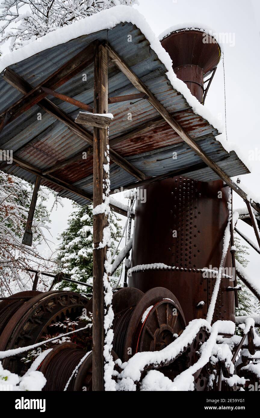 Steam hoist hi-res stock photography and images - Alamy