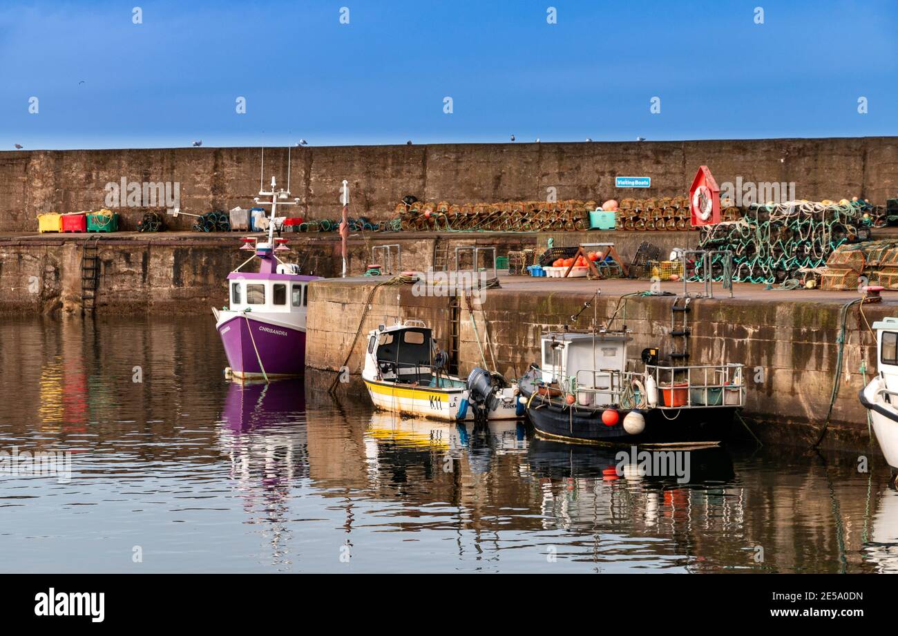 Scottish seaside fishing hi-res stock photography and images - Alamy