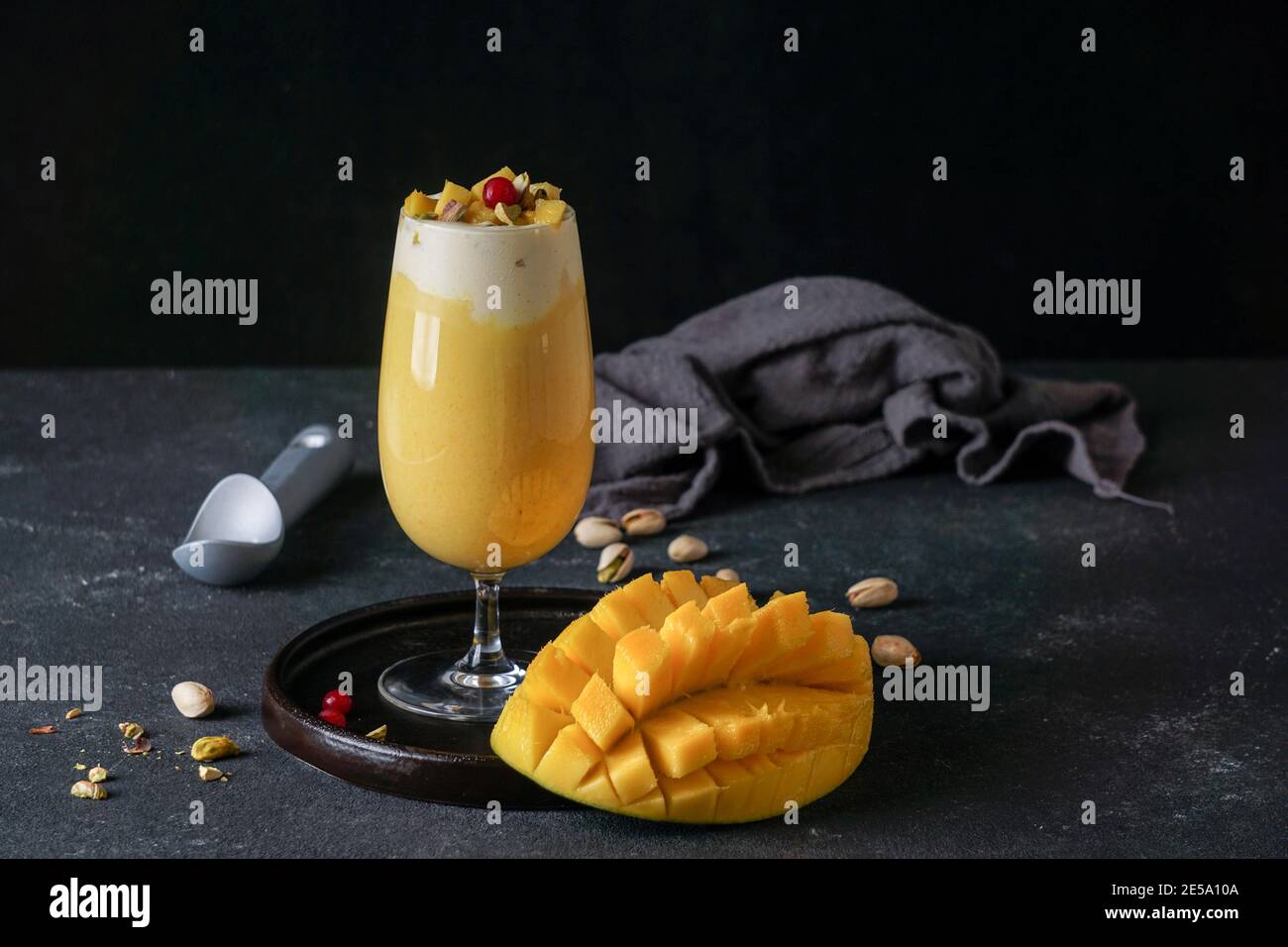 Mango Mastani, Pune's famous street food mango juice and ice cream ...