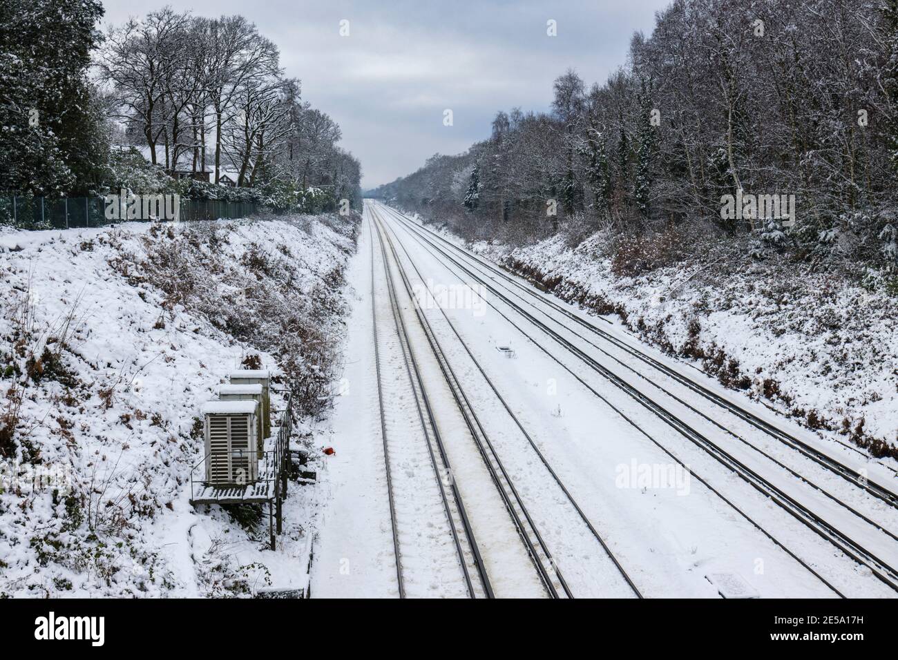 Railway railroad cutting hi-res stock photography and images - Alamy