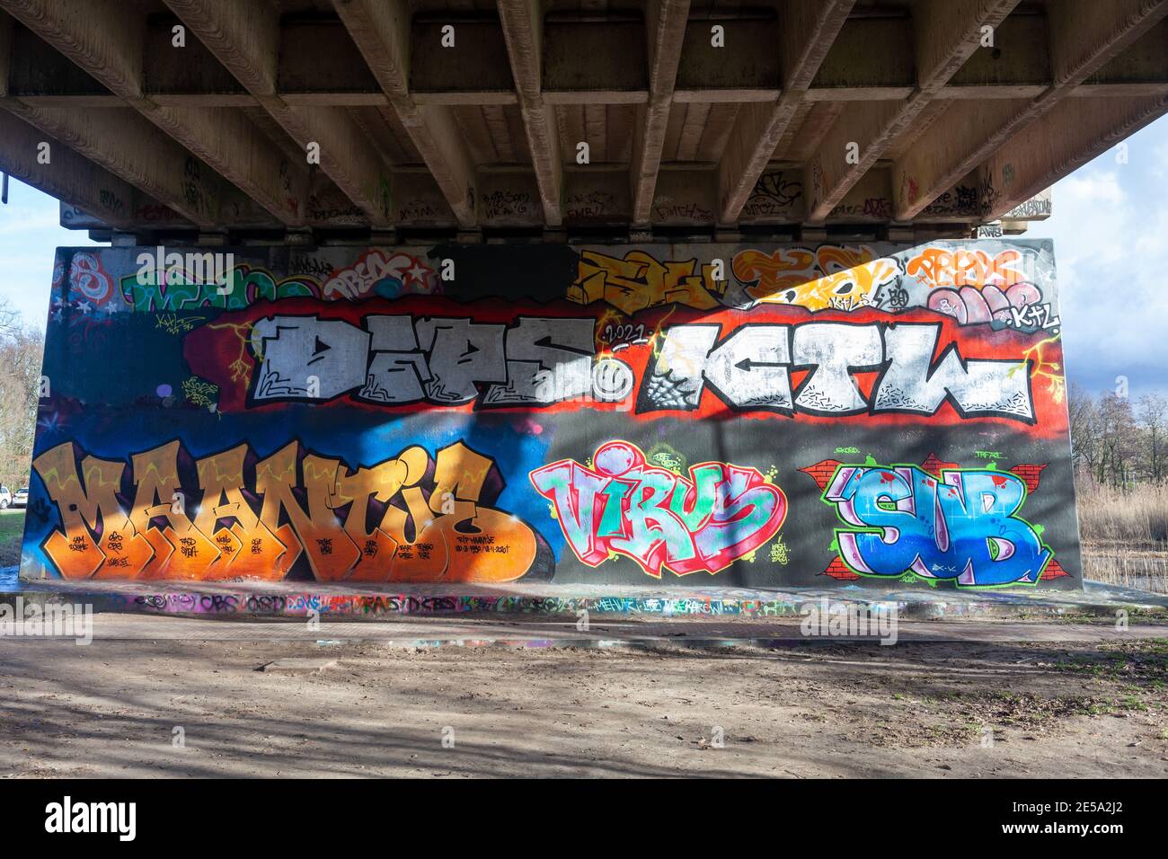 Graffiti train motion hi-res stock photography and images - Alamy