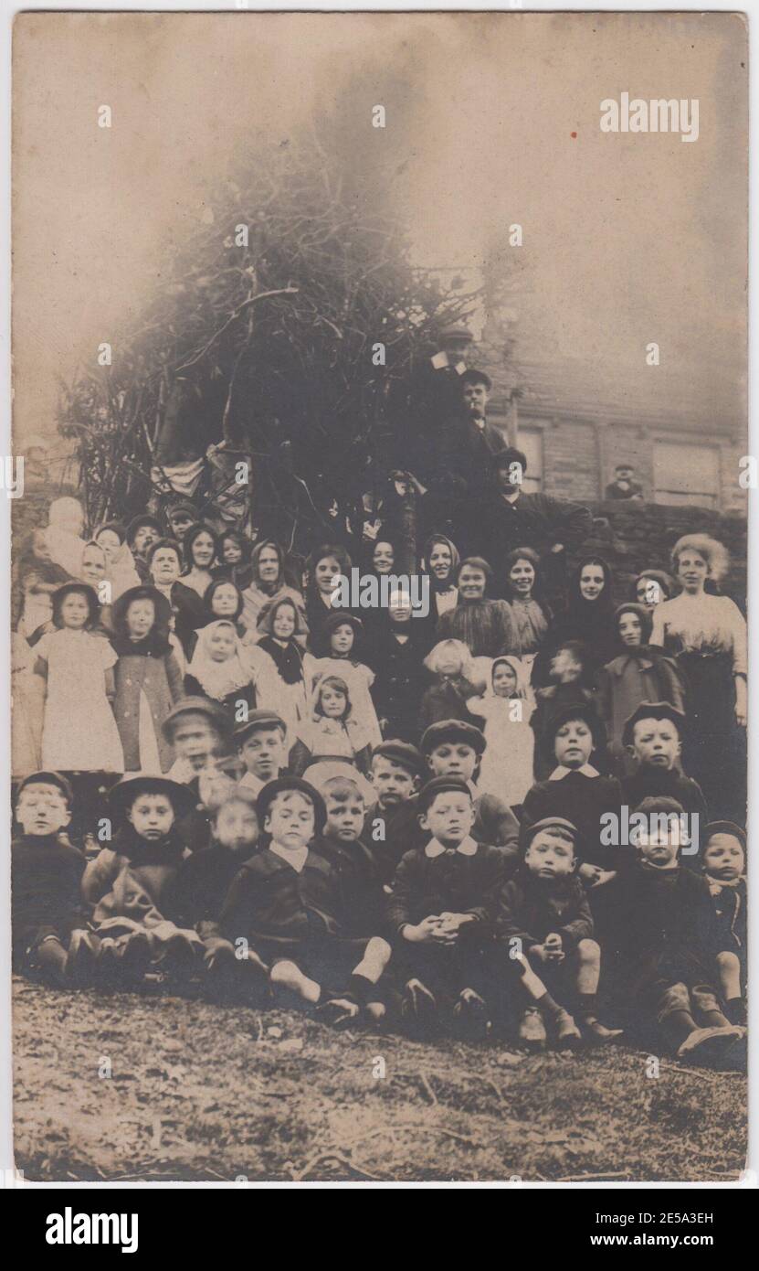 Working class entertainment hi-res stock photography and images - Alamy