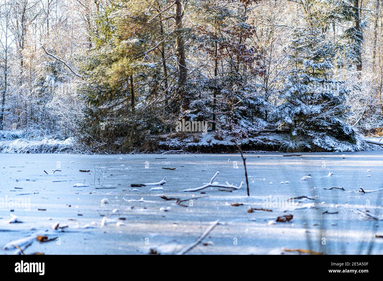 Alpine frozen lake hi-res stock photography and images - Alamy